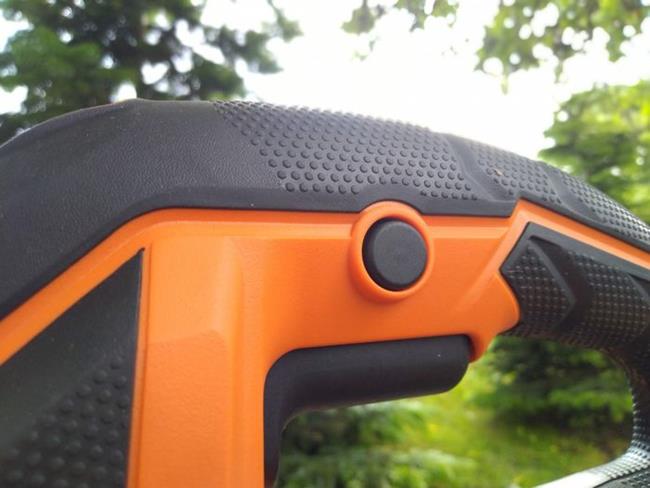 Test van de AEG STEP 100 decoupeerzaag - rotopino.nl