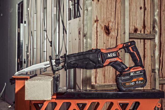 Voel de kracht van AEG!!! | rotopino.nl